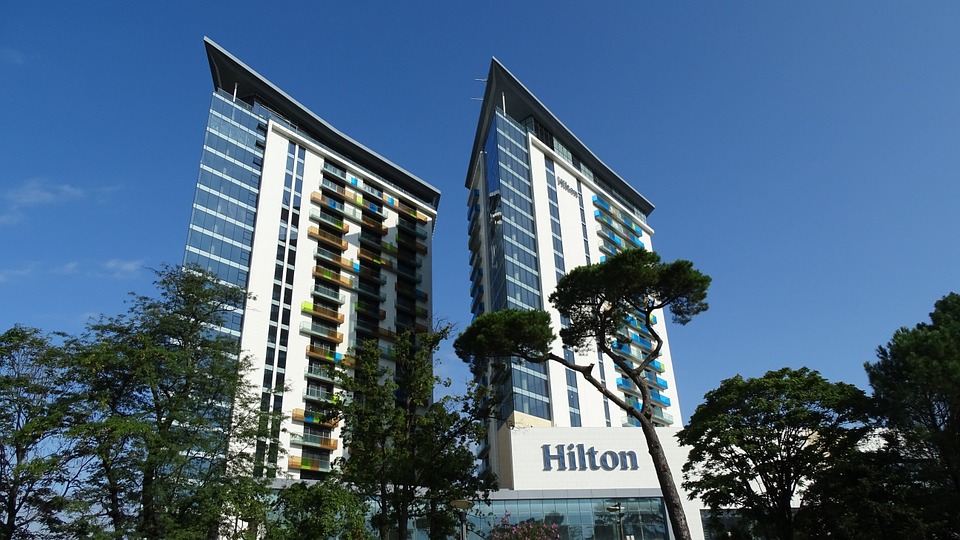 SWOT analysis of Hilton Worldwide (Hilton hotel SWOT) - www.howandwhat.net