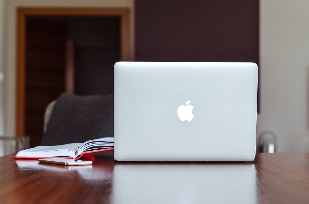 Competitors of Apple (Competitor analysis of Apple) - www.howandwhat.net